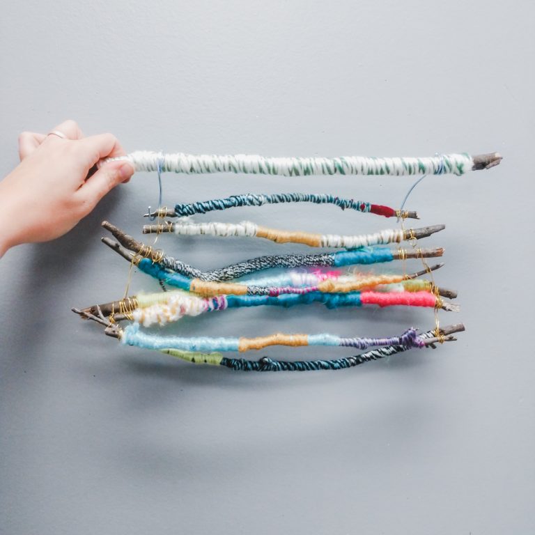 Yarn-wrapped Sticks become Collaborative Art – Do Art Better